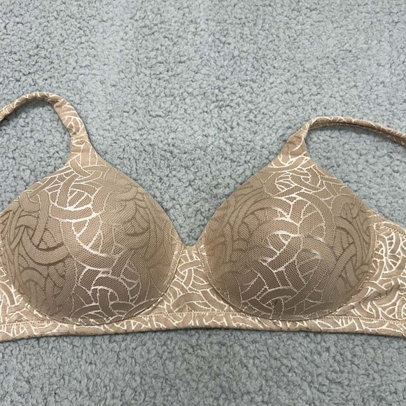 Vanity Fair | Intimates & Sleepwear | Vanity Fair Bra 38b Wireless ...